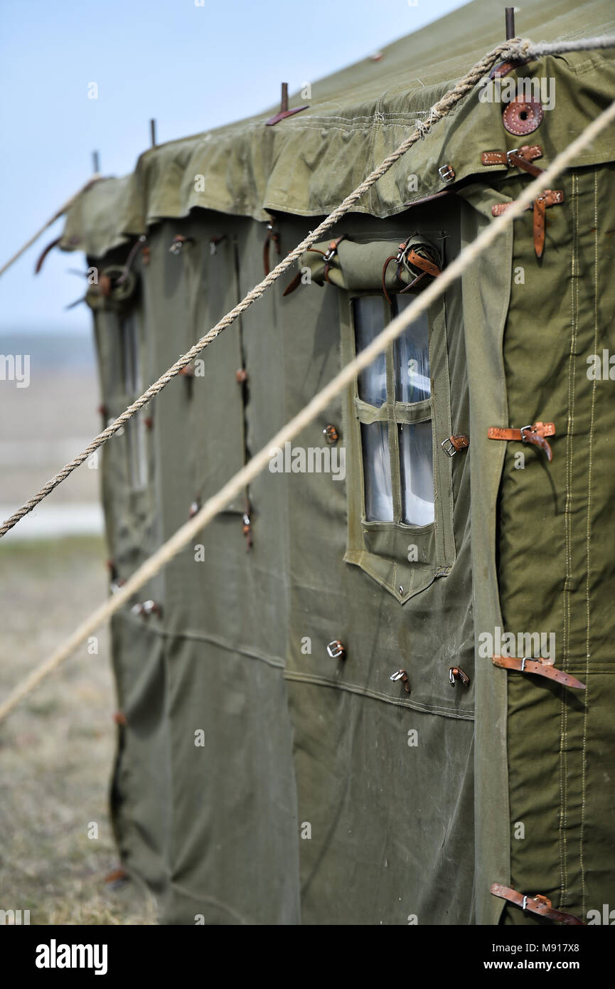 Camouflage military army base tent hi-res stock photography and images ...