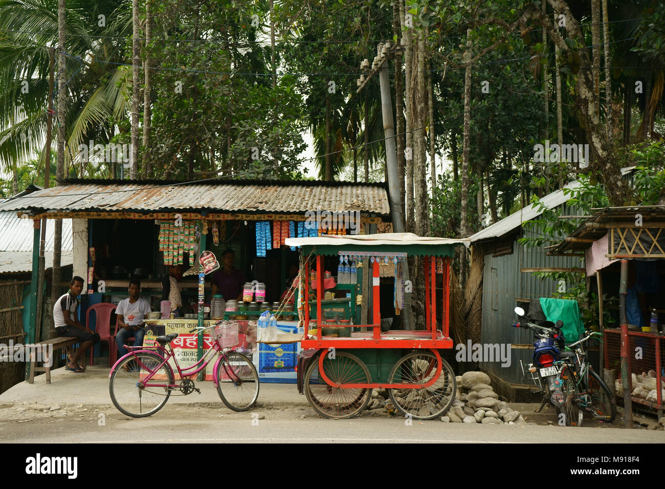 Bengali sweets hi-res stock photography and images - Alamy