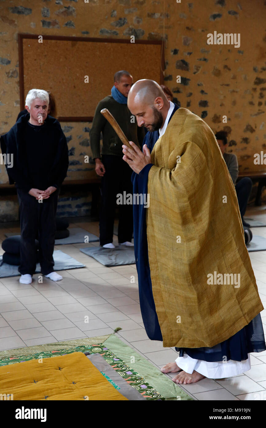 Zen sesshin (retreat). France Stock Photo - Alamy