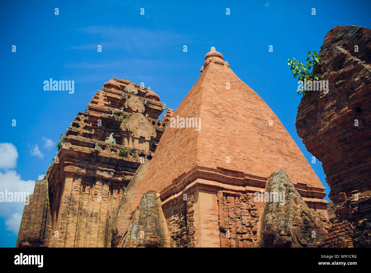 Tháp bà ponagar nha trang hi-res stock photography and images - Alamy