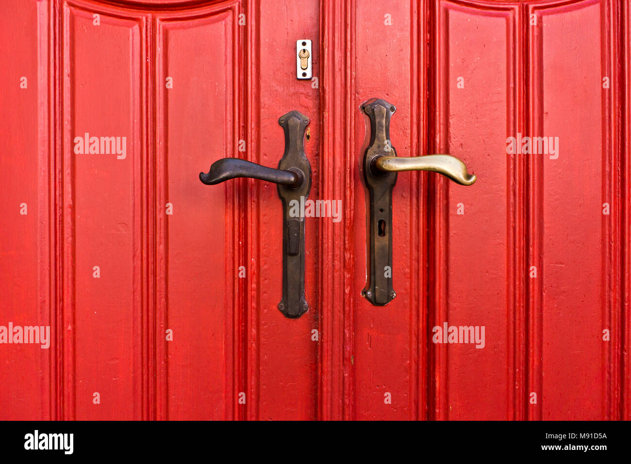 Entrance door handles hi-res stock photography and images - Alamy