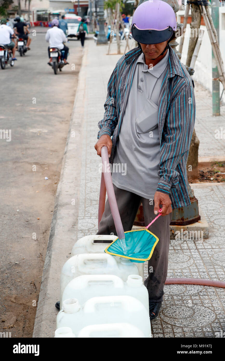Plastic water can hi-res stock photography and images - Alamy