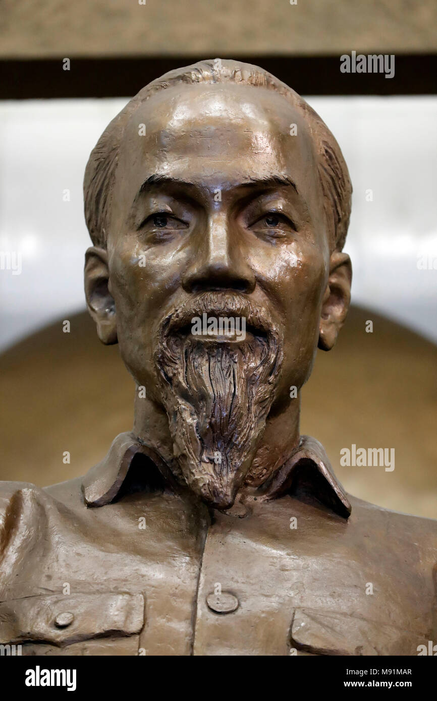 Statue of Ho Chi Minh, central hall, Ho Chi Minh museum Ho Chi Minh ...