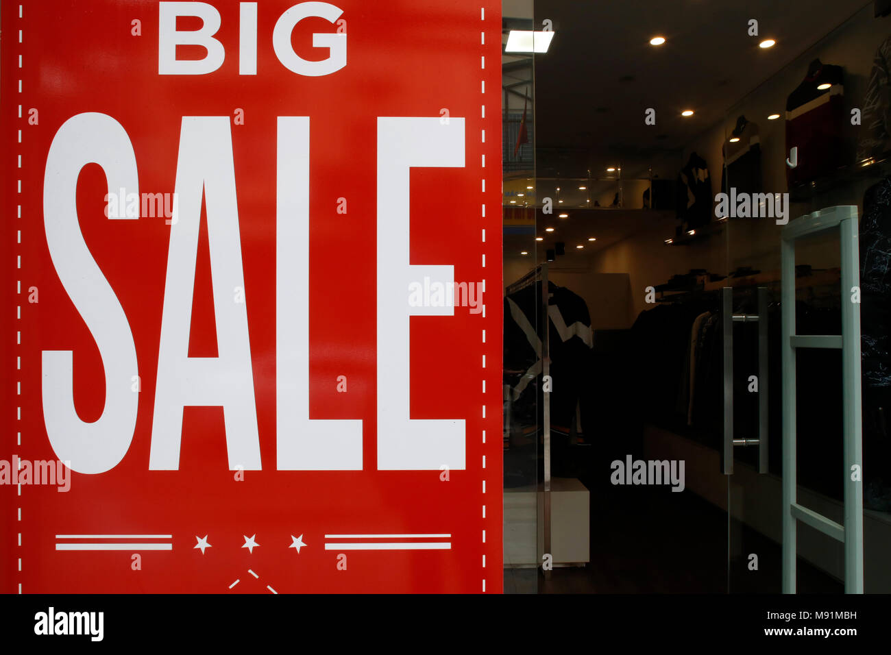 Sign outside hi-res stock photography and images - Alamy