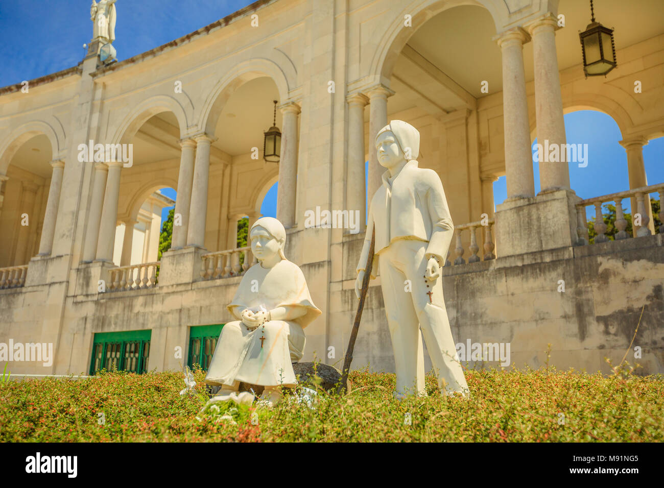 Statue pray catholic basilica mary hi-res stock photography and images ...