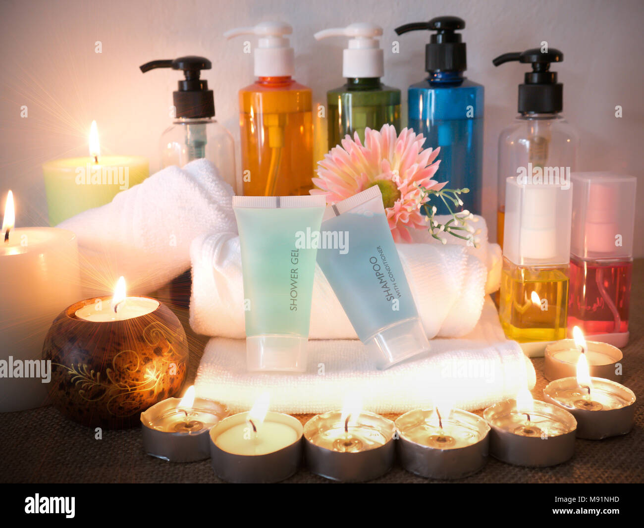 Spa gel hi-res stock photography and images - Alamy