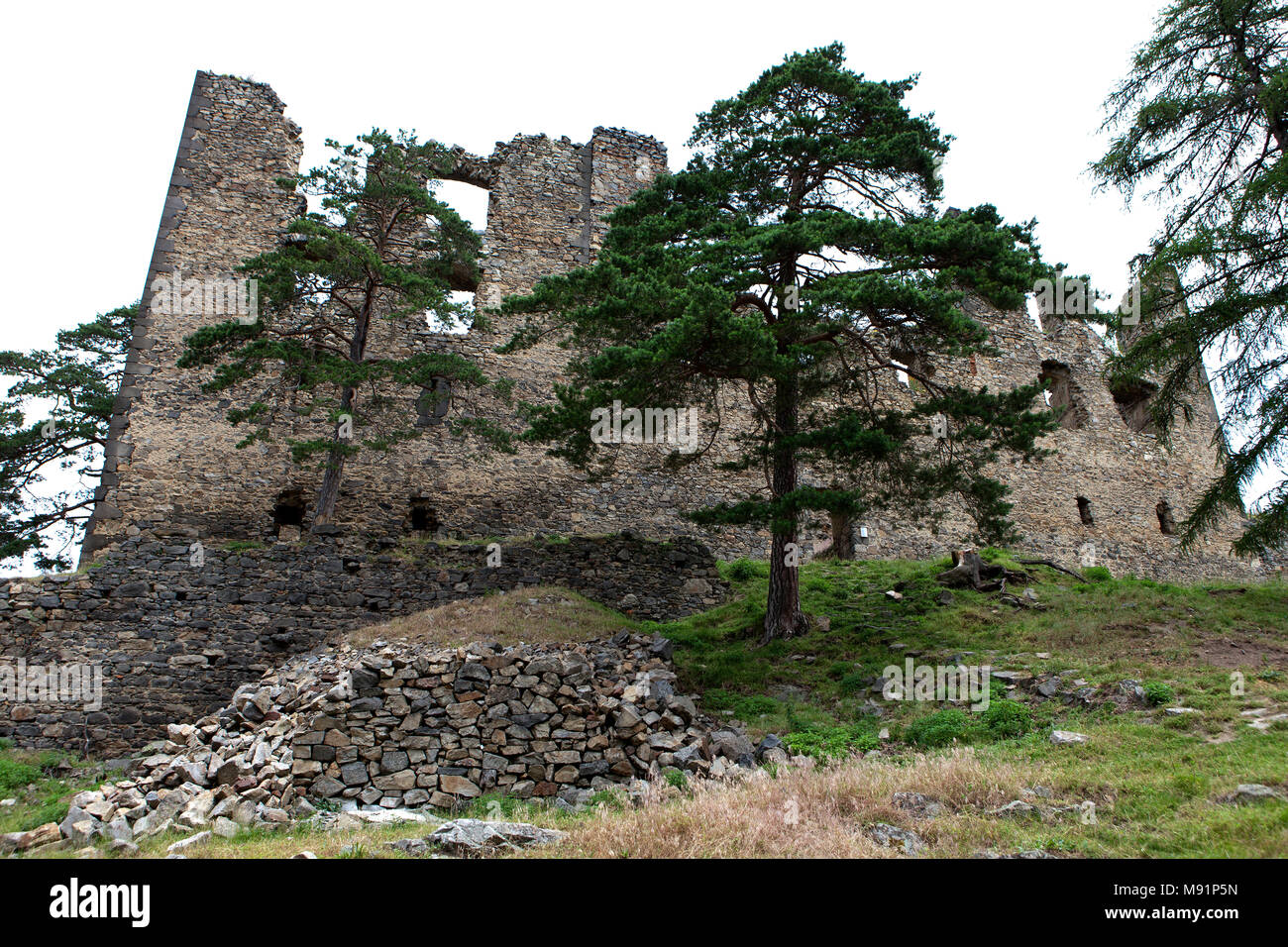 Helfenburk castle hi-res stock photography and images - Alamy