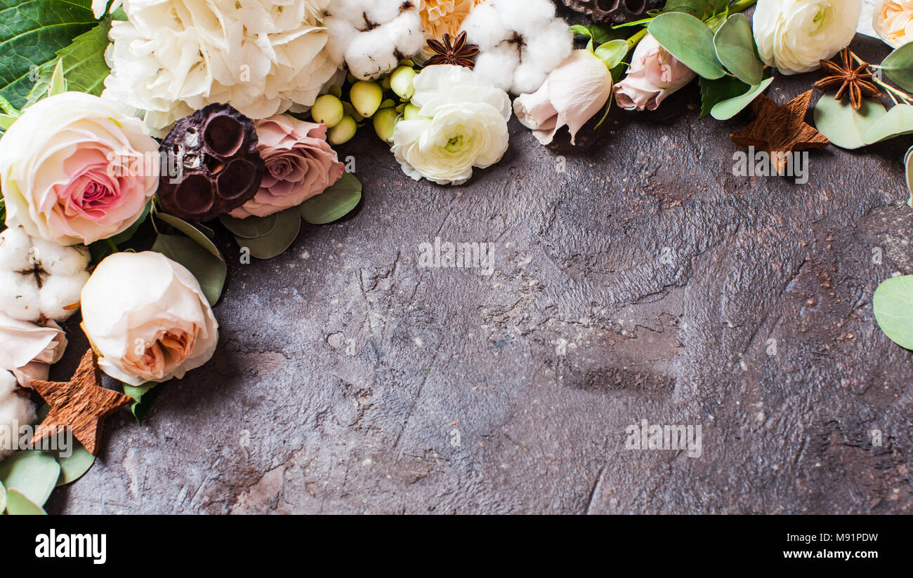 White flowers border Stock Photo - Alamy