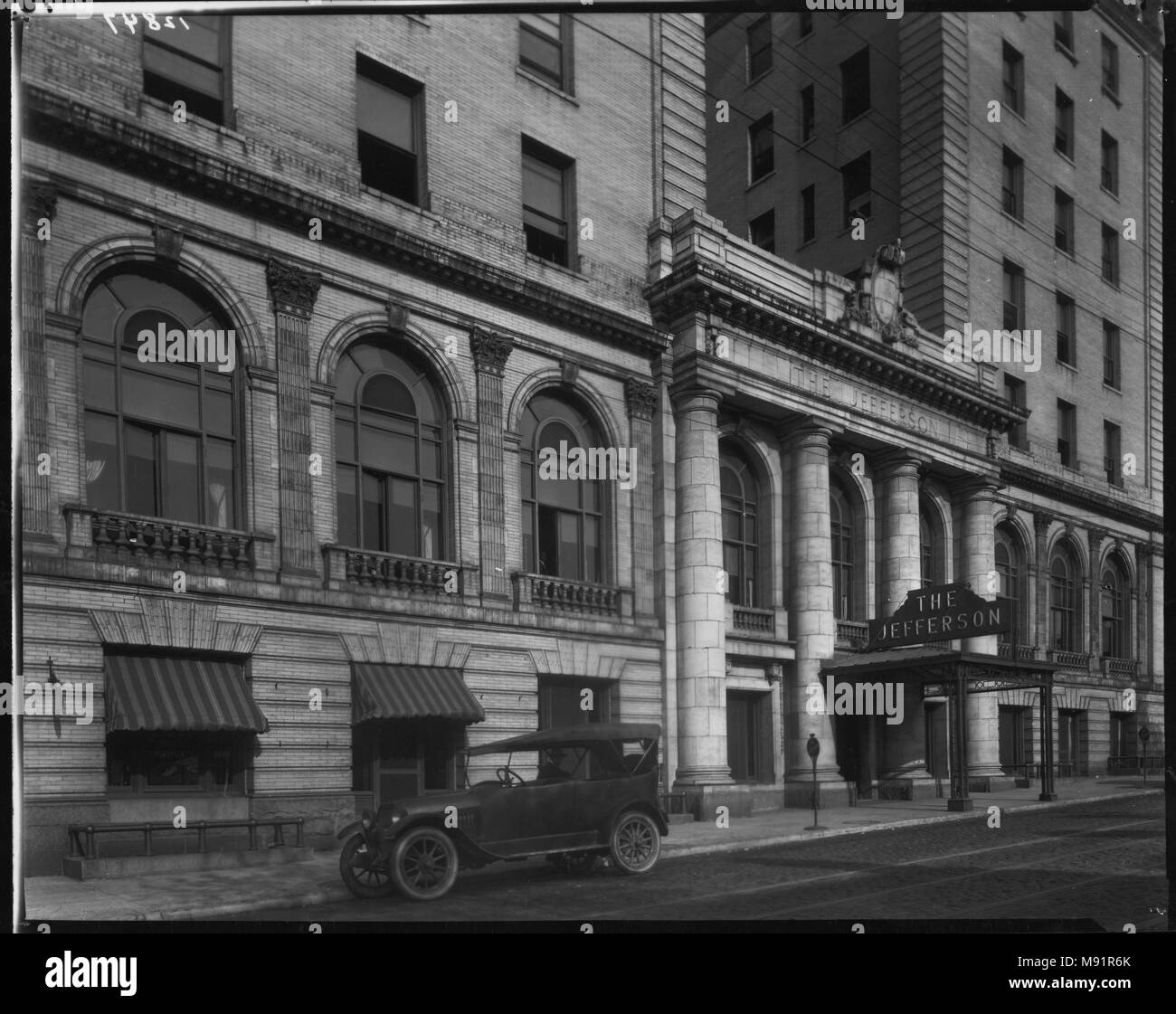 Richmond virginia street Black and White Stock Photos & Images - Alamy