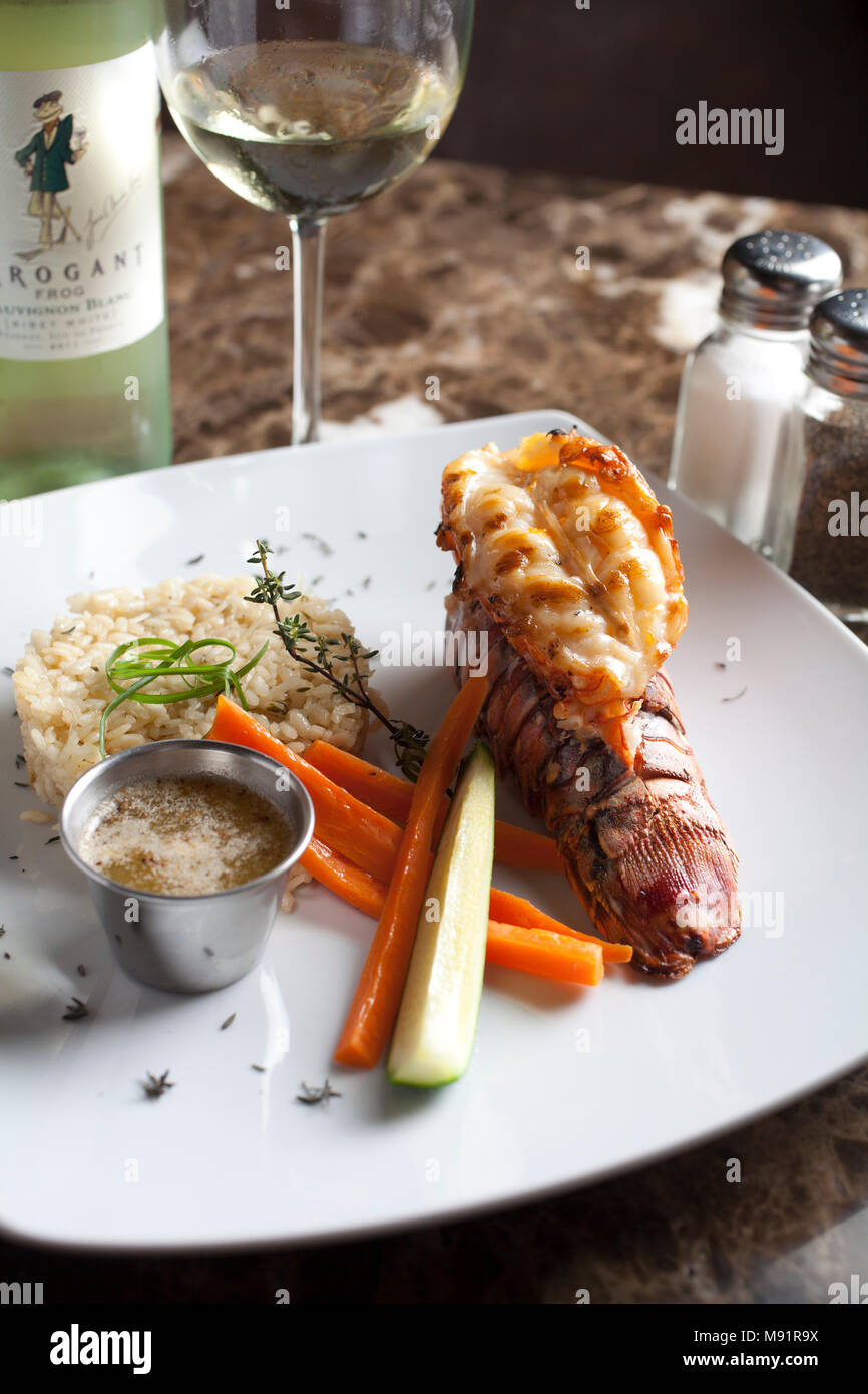 Lobster dinner hi-res stock photography and images - Alamy