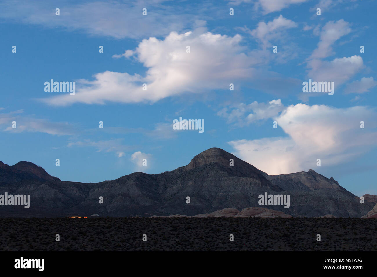 Evening sky of hills hi-res stock photography and images - Alamy