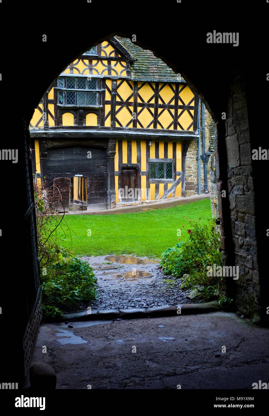 Medieval enclosure hi-res stock photography and images - Alamy