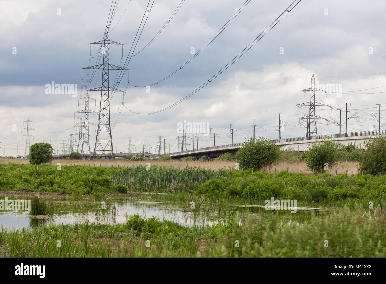 Wennington aveley and rainham marshes hi-res stock photography and ...