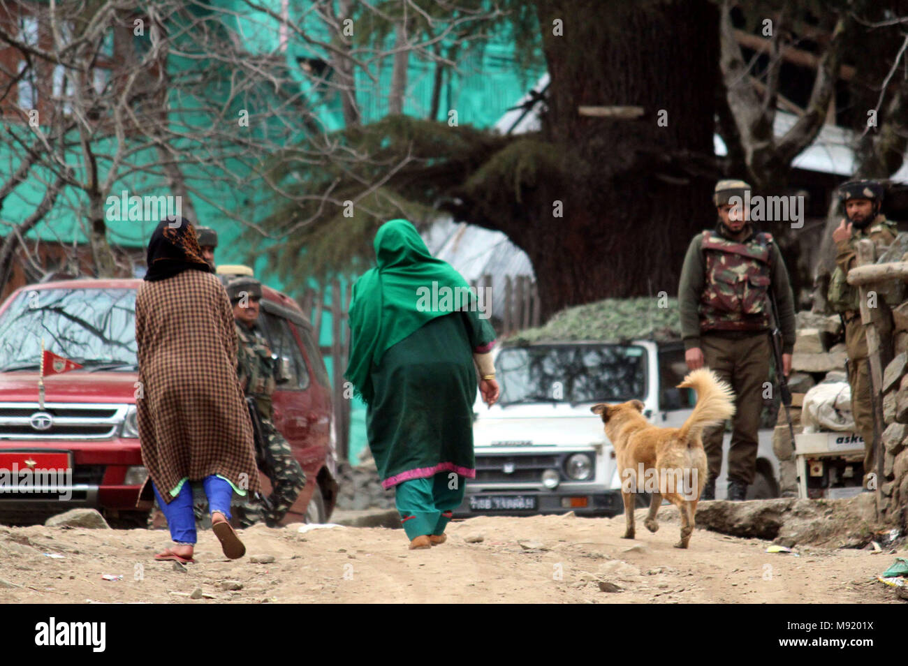 Four police women walking hi-res stock photography and images - Alamy