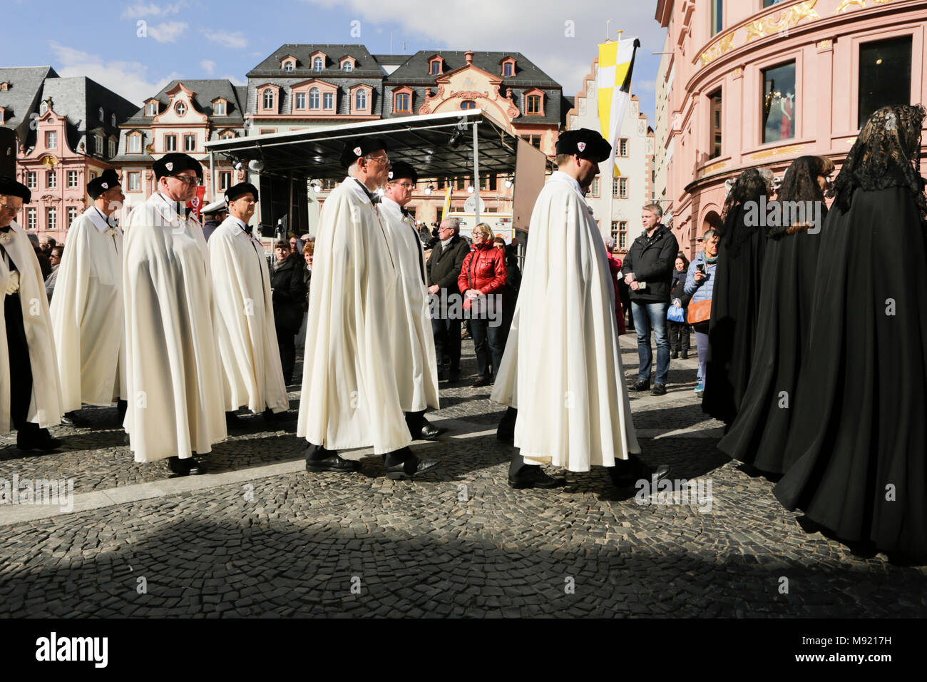 Mainz, Germany. 21st March 2018. Knights and dames of the Order of the ...