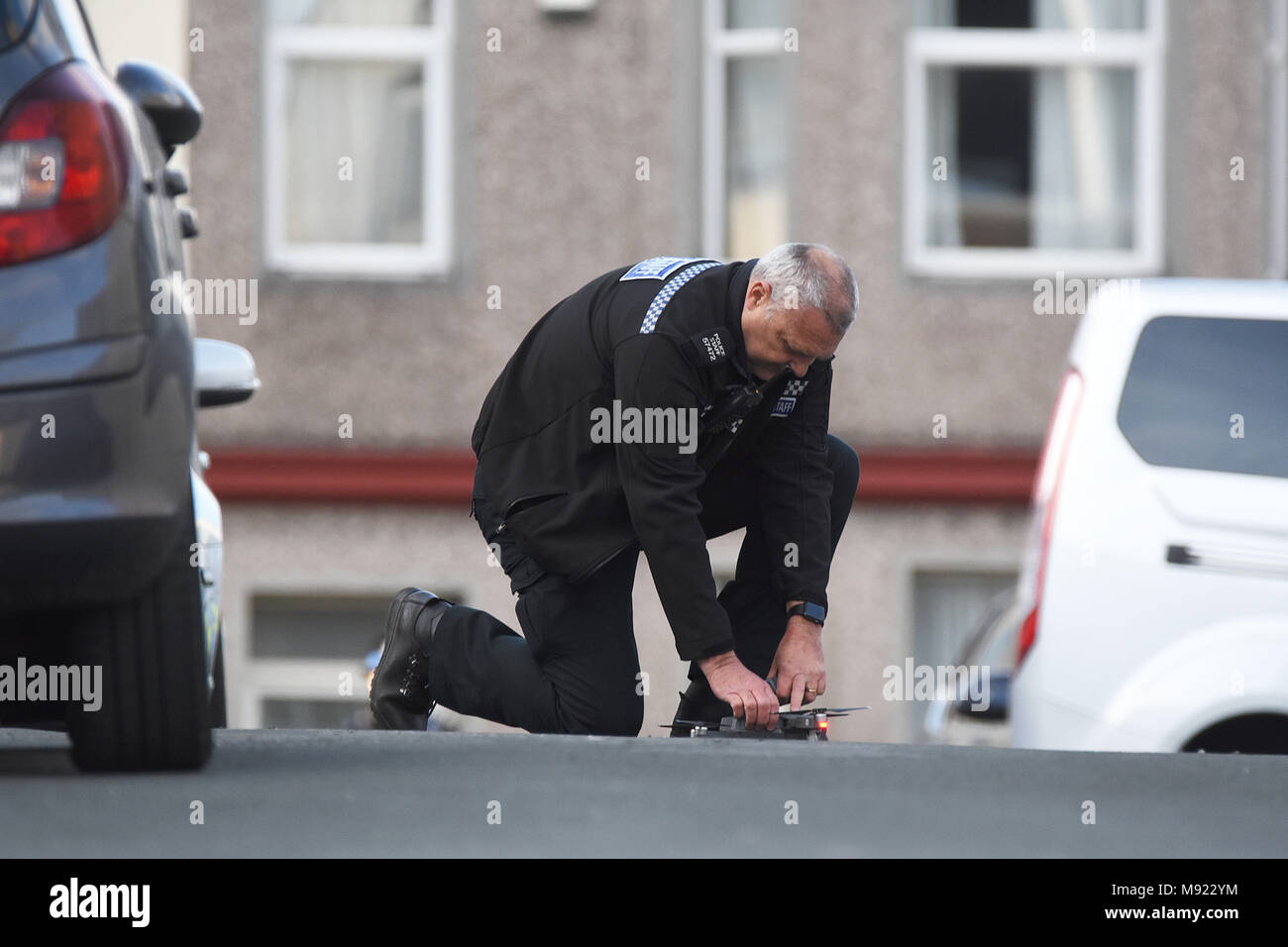 Plymouth, Devon. 21st Mar, 2018. Armed siege after knifeman seen near ...