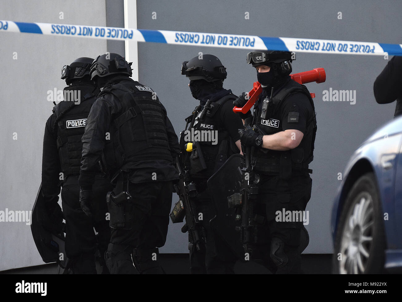 Plymouth, Devon. 21st Mar, 2018. Armed siege after knifeman seen near ...