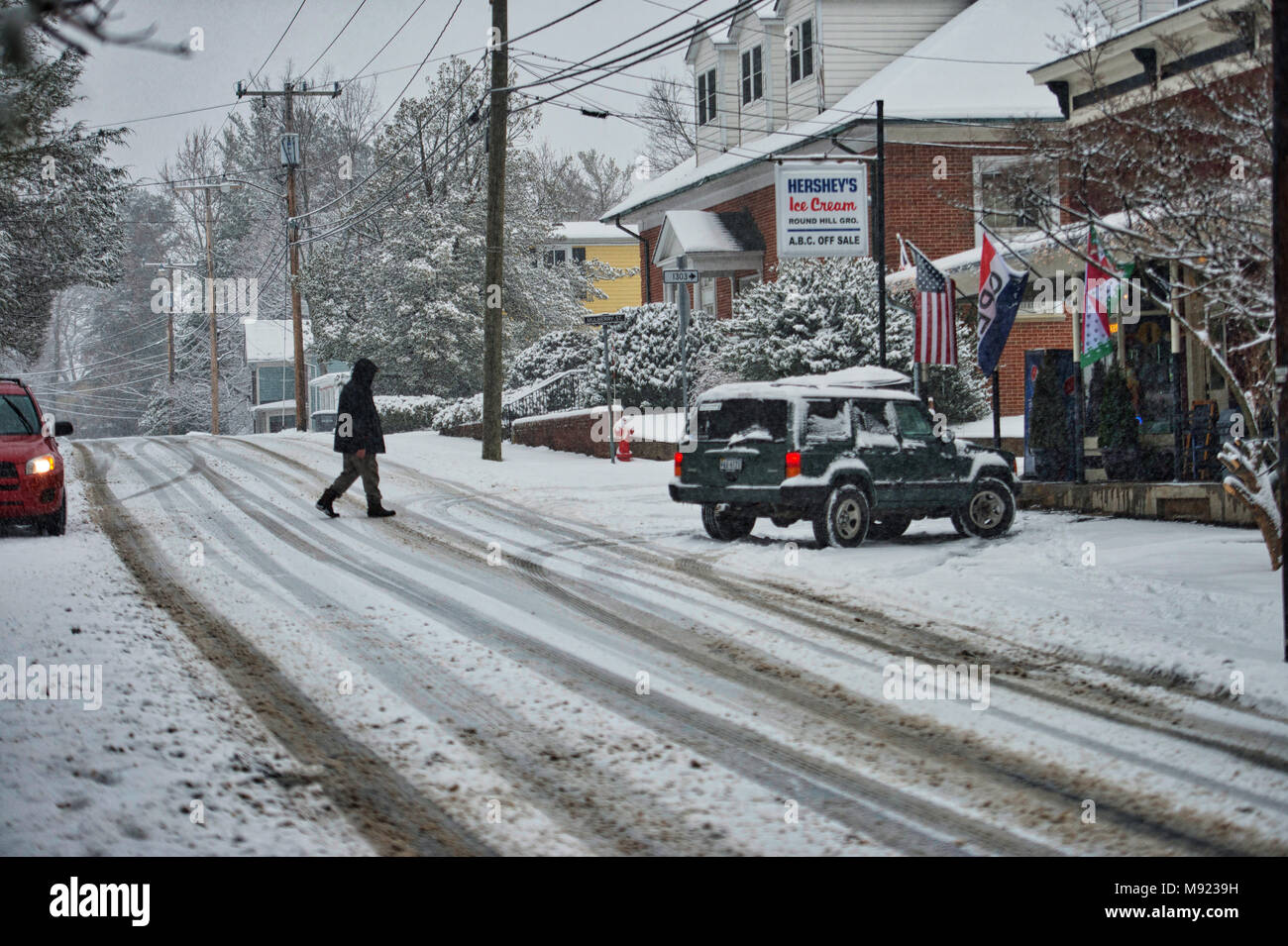 Heavy freezing rain ice storm hi-res stock photography and images - Alamy