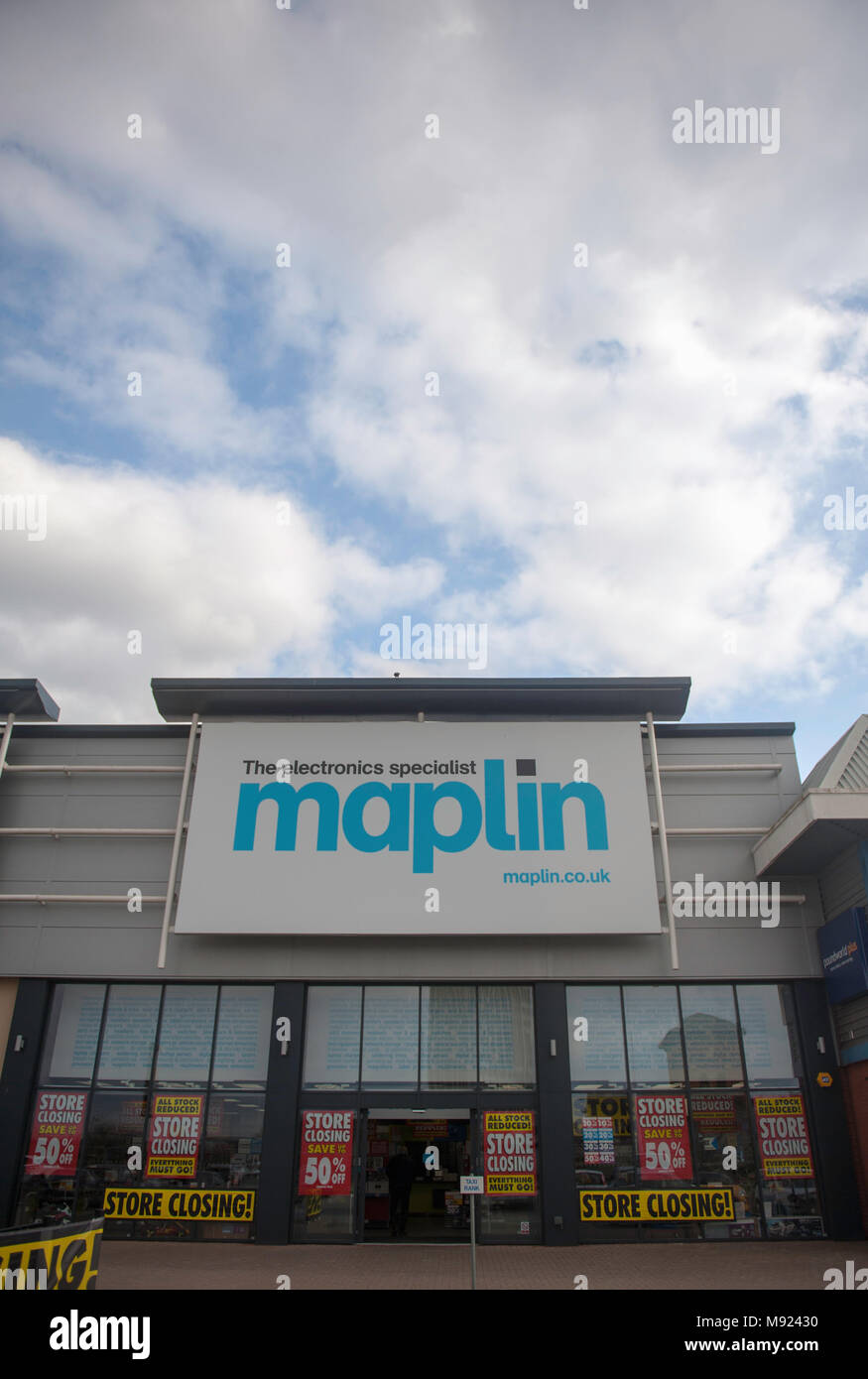 Logo maplin hi-res stock photography and images - Alamy