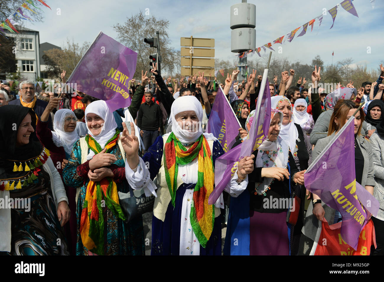 Kurdish population hi-res stock photography and images - Alamy