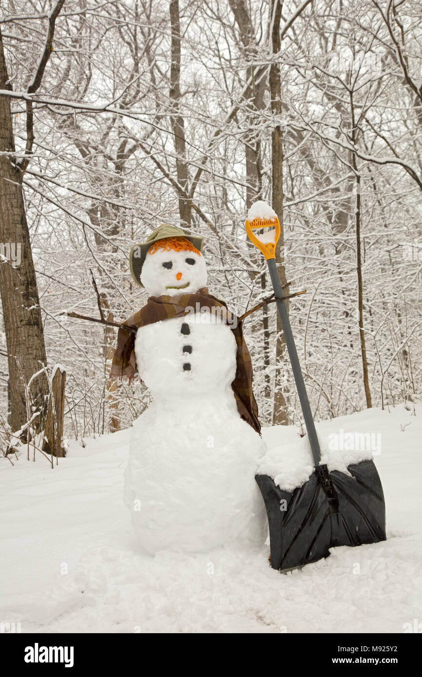 6 inches of snow hi-res stock photography and images - Alamy