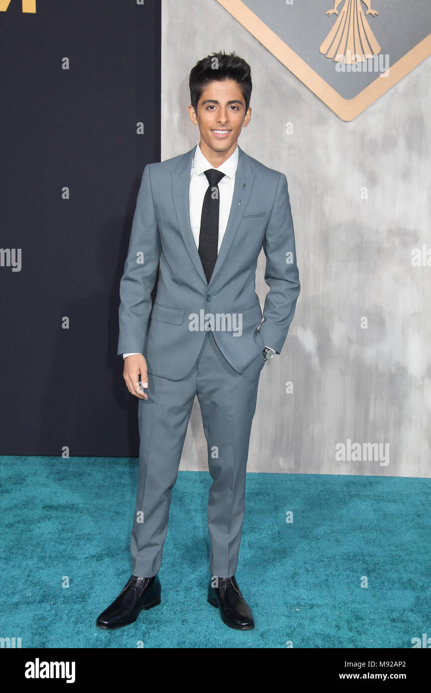 Pacific rim uprising poster hi-res stock photography and images - Alamy