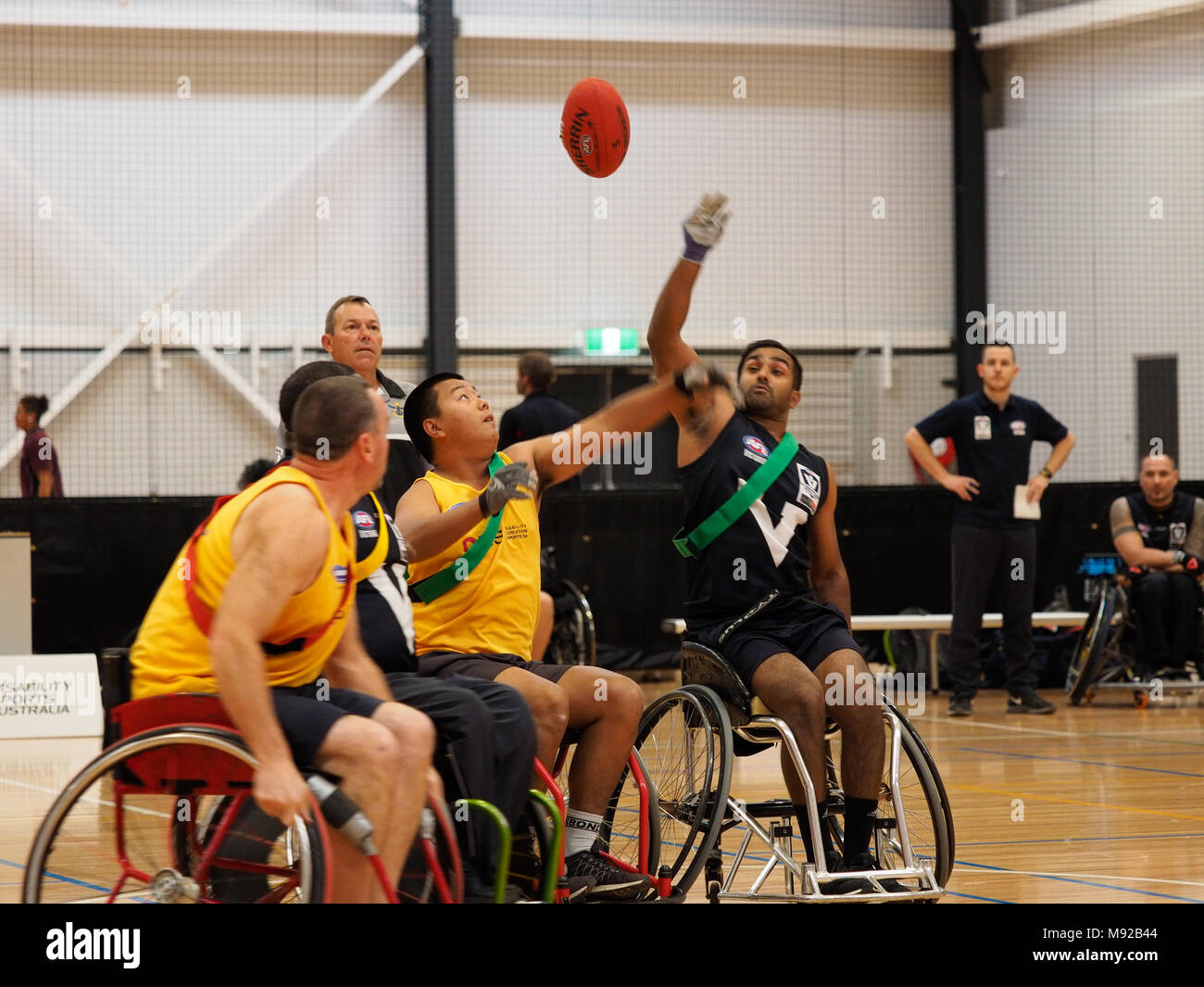 Aussie rules hi-res stock photography and images - Alamy