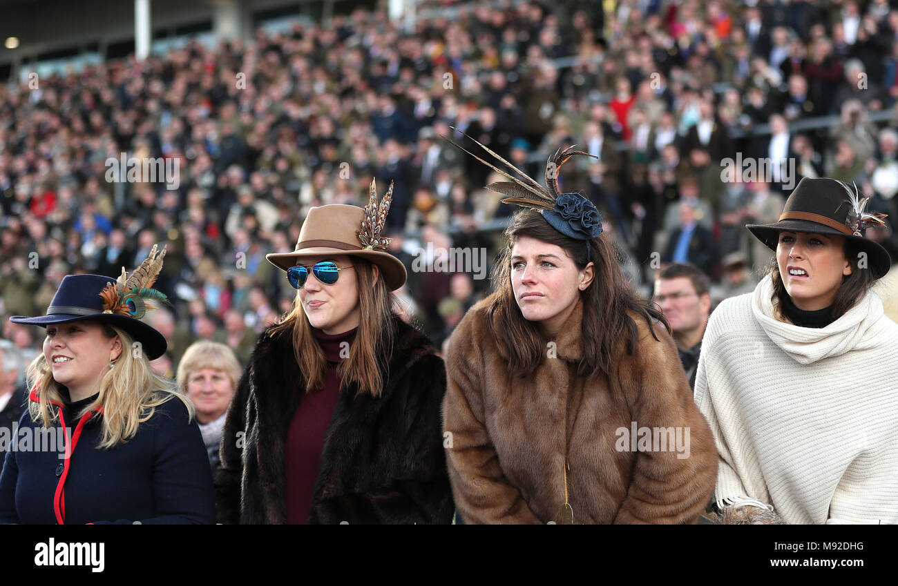 Female racegoers watch the action in the St. James's Place Foxhunter ...