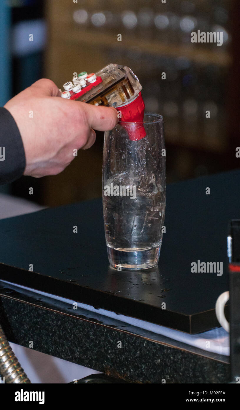 Bartender tip hi-res stock photography and images - Alamy