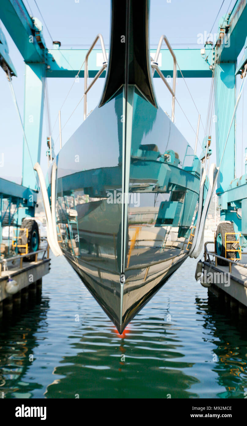 Nacira 67 designed by Axel de Beaufort. The result is a wide planning ...