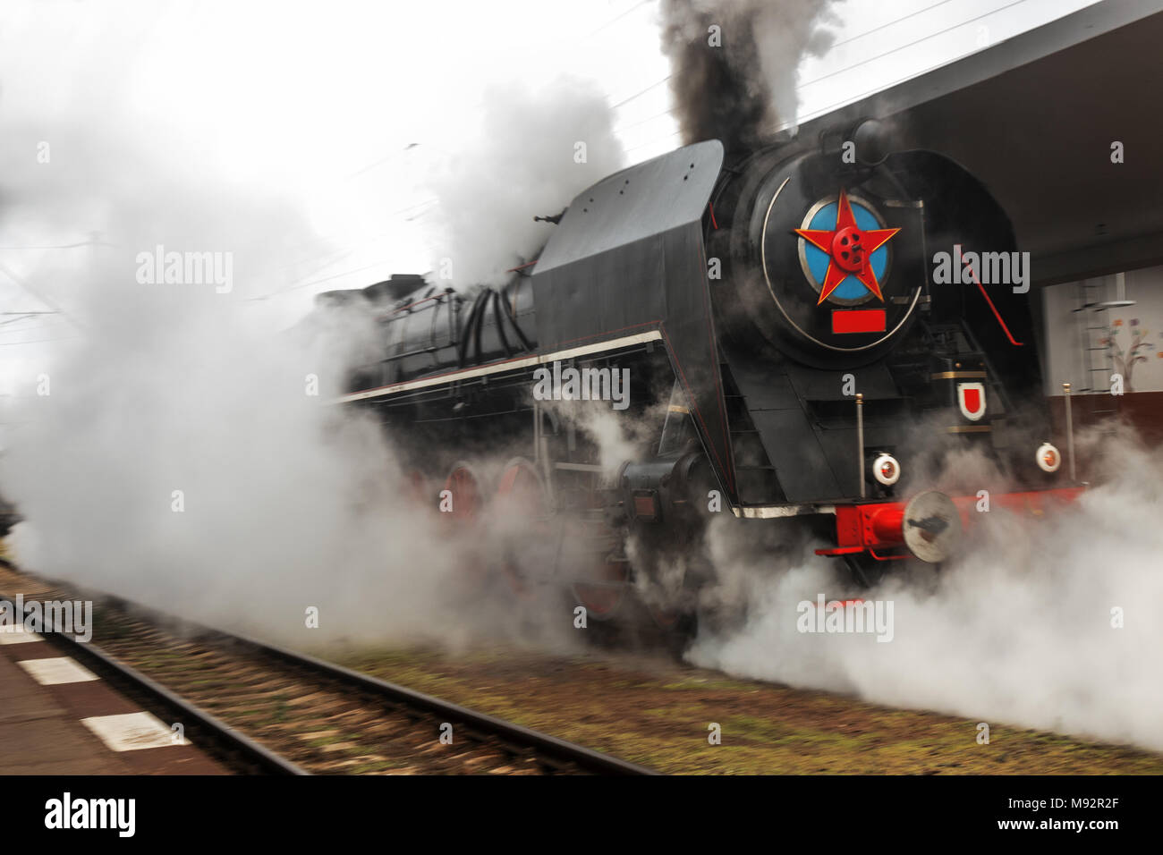 Smoke steam from chimney moves hi-res stock photography and images - Alamy