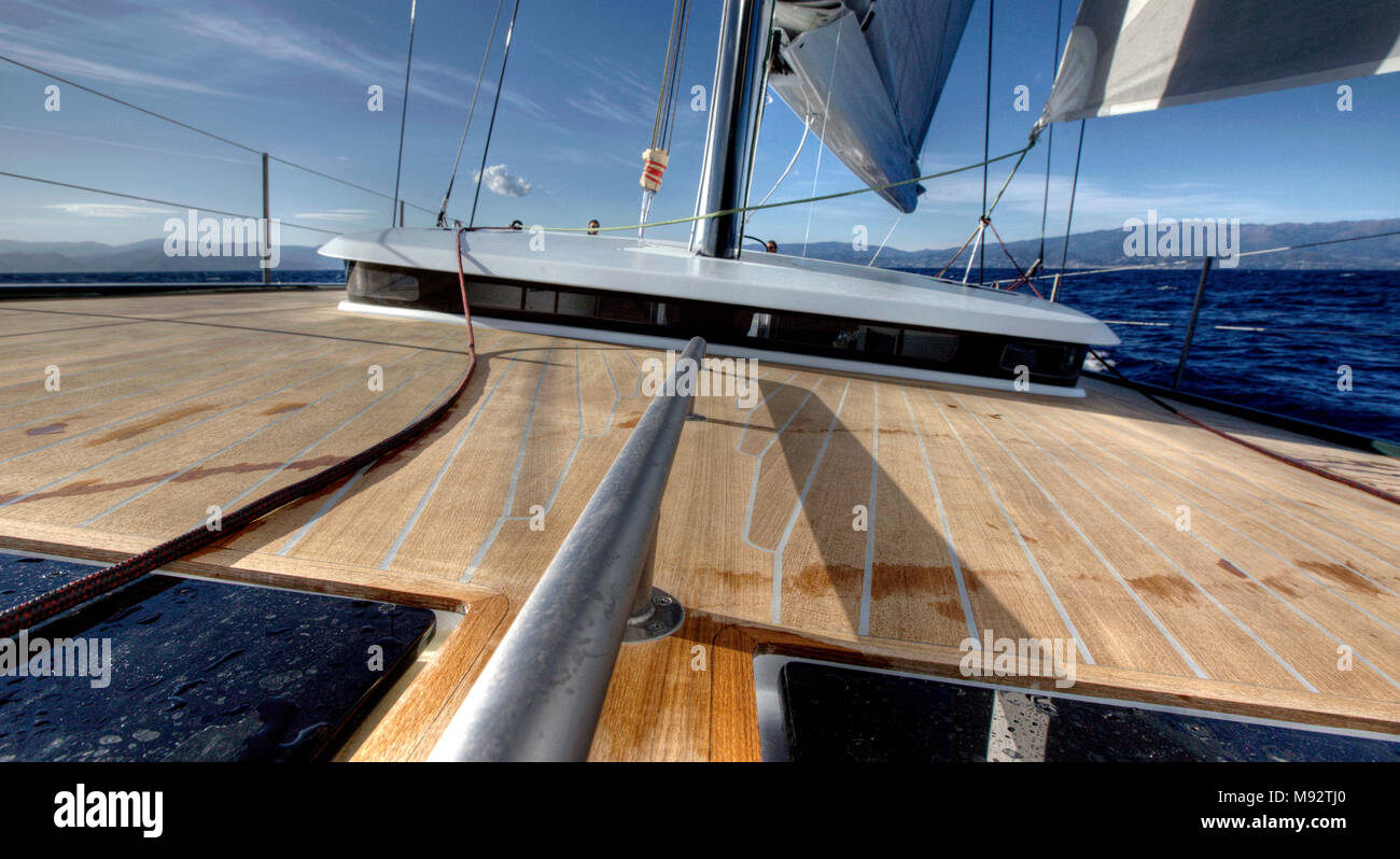 Nacira 67 designed by Axel de Beaufort. The result is a wide planning ...