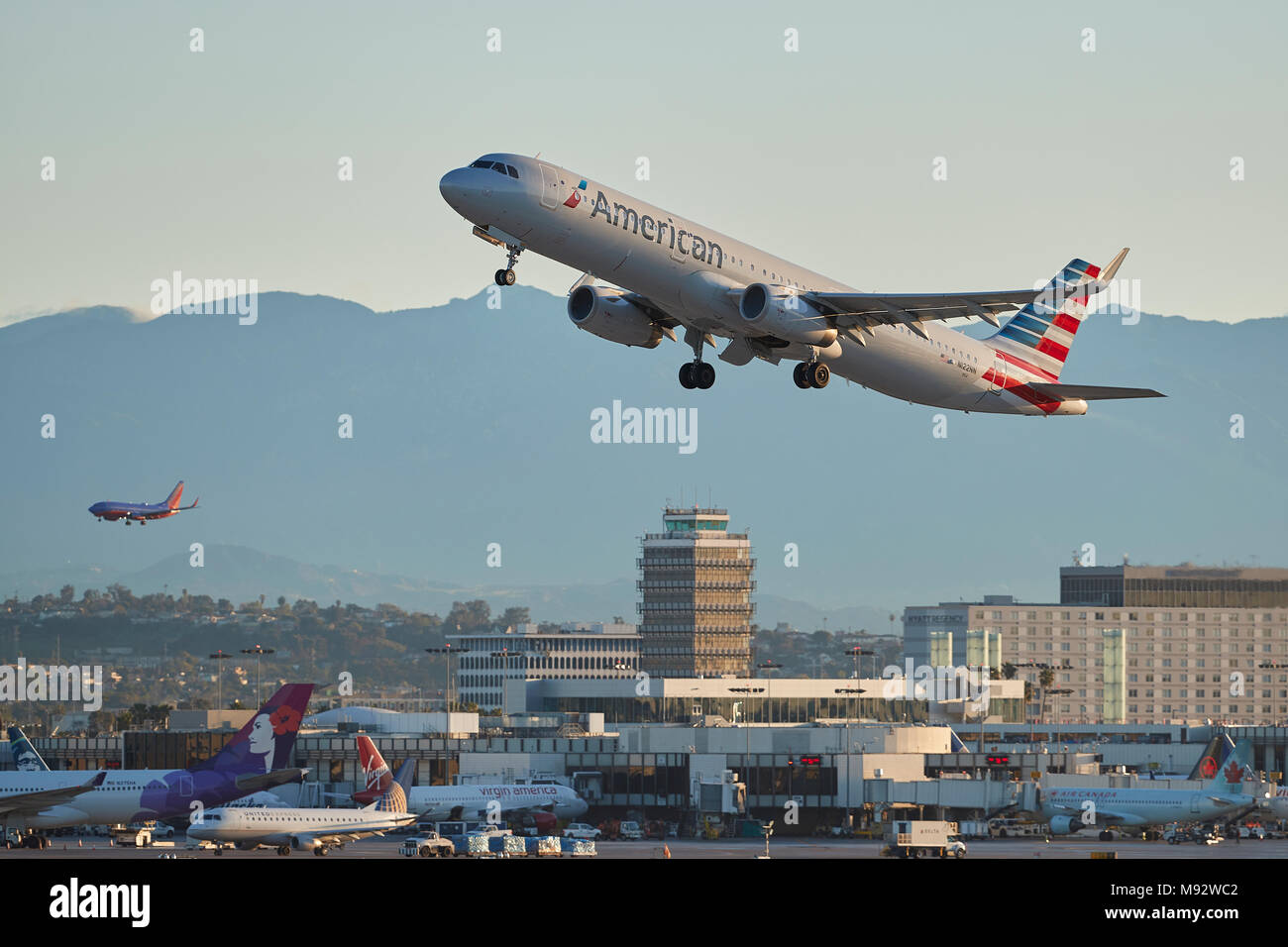 Planes take off lots hi-res stock photography and images - Alamy