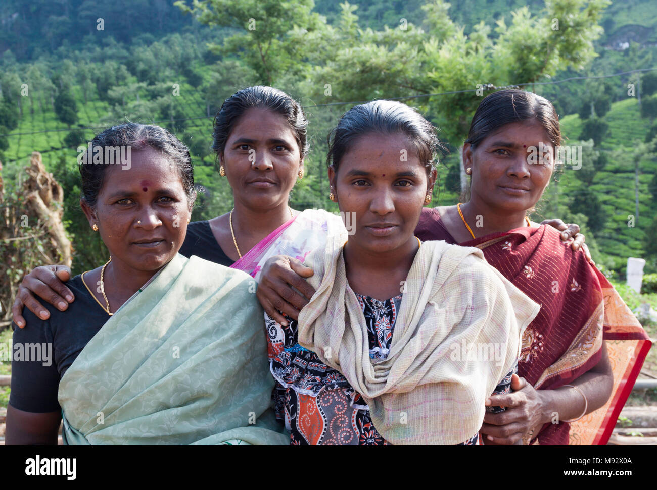 Women workers in india hi-res stock photography and images - Alamy