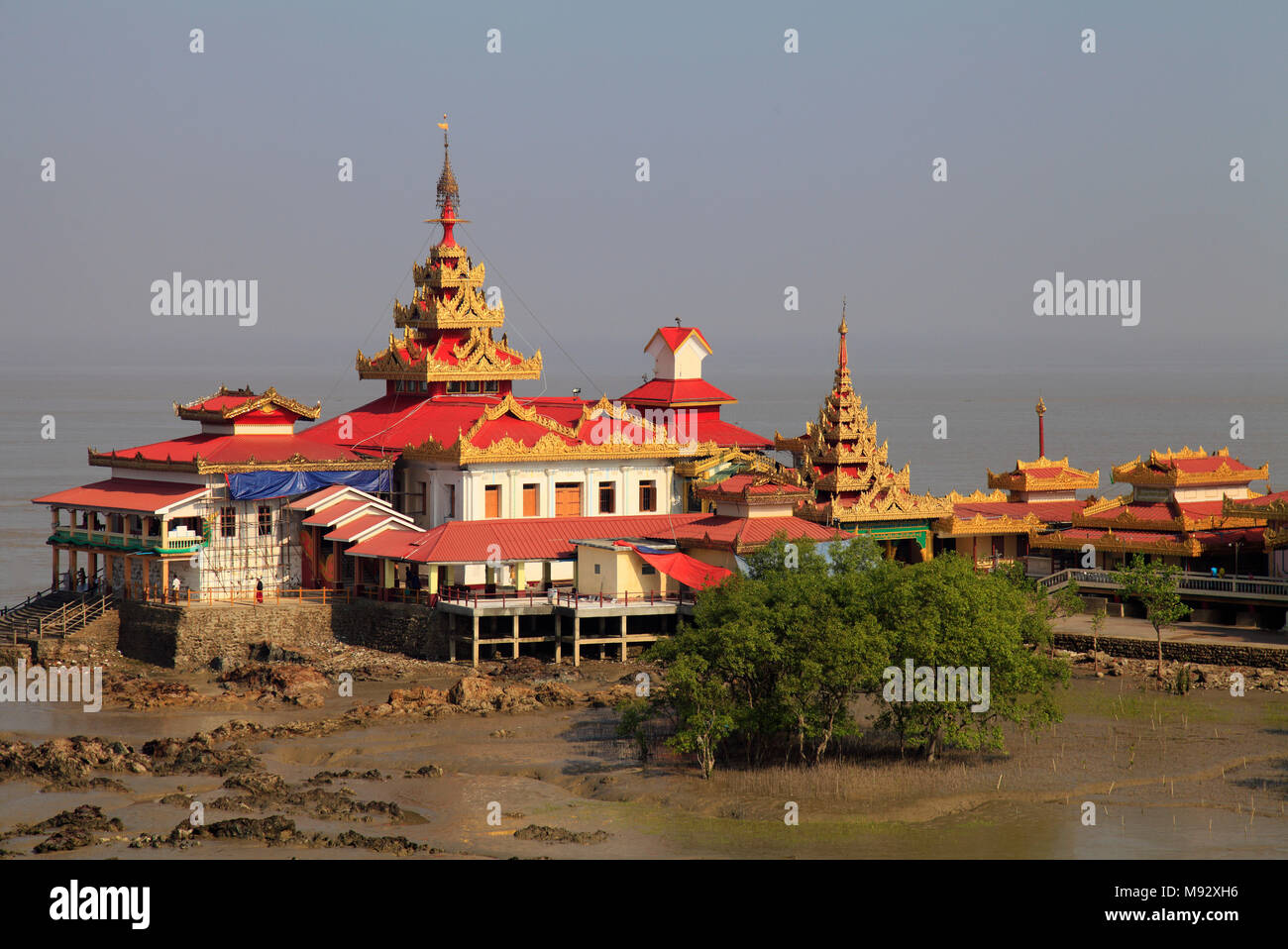 Myanmar, Mon State, Kyakkami, Yele Pagoda, buddhist shrine Stock Photo ...