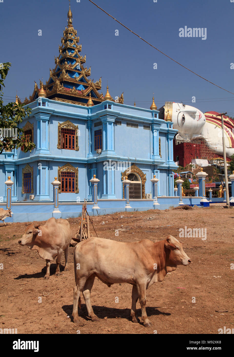Buddhist temple reclining buddha hi-res stock photography and images ...