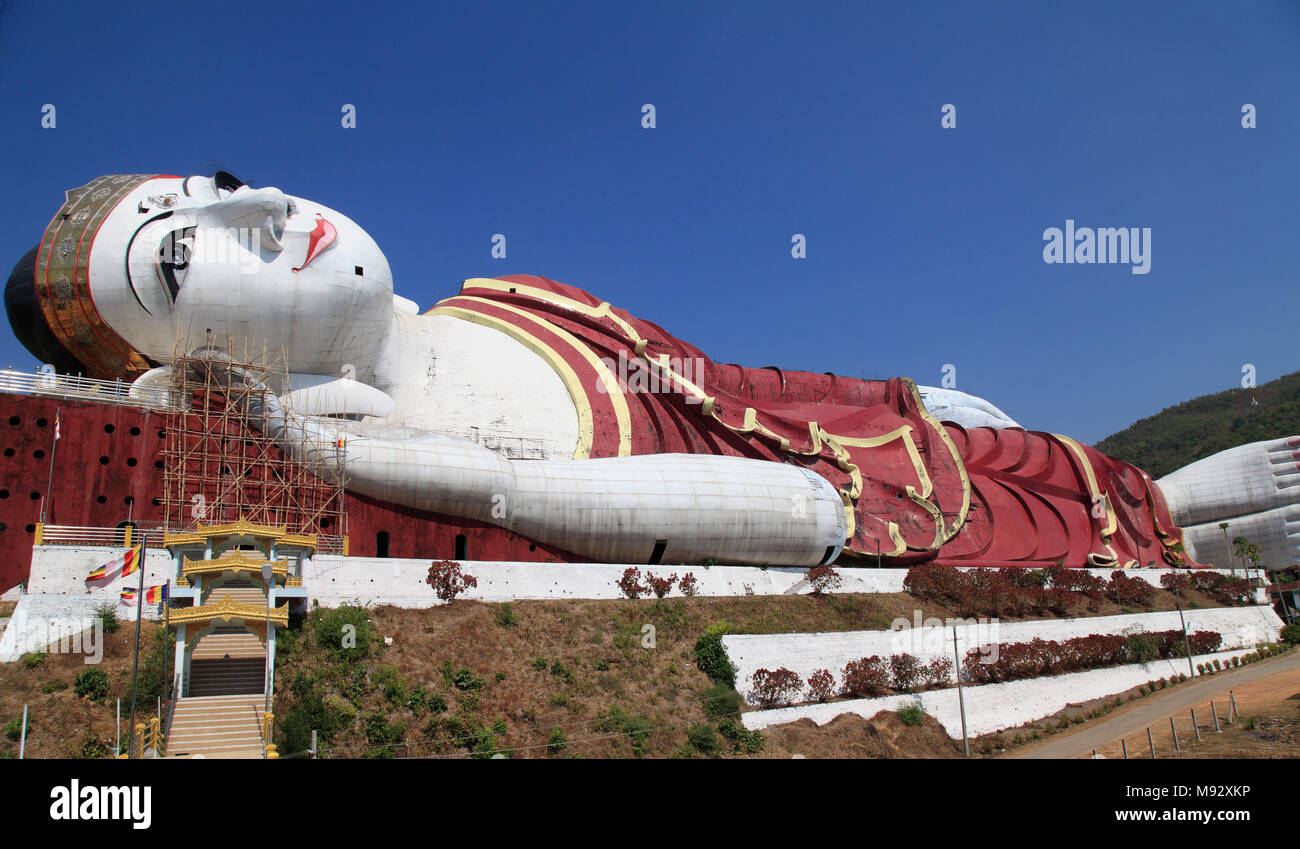 Myanmar, Mon State, Mudon, Win Sein Taw Ya, Reclining Buddha, statue ...