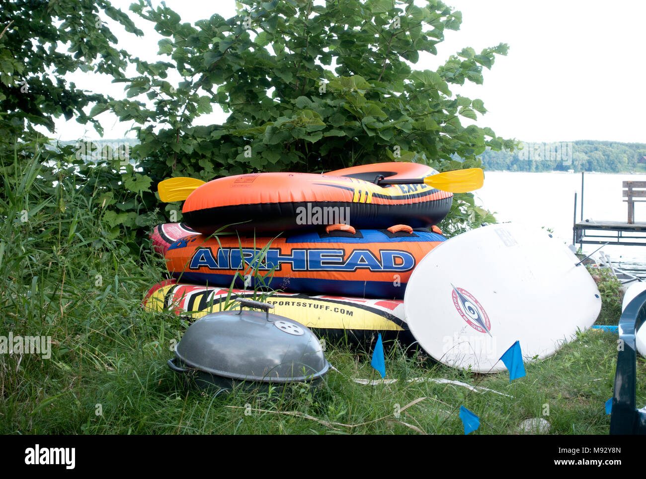 Inflatable water craft hi-res stock photography and images - Alamy