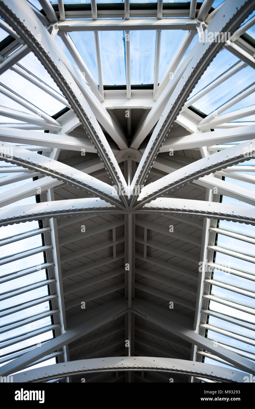 Glass Roof - Architecture - Modern Building Stock Photo - Alamy