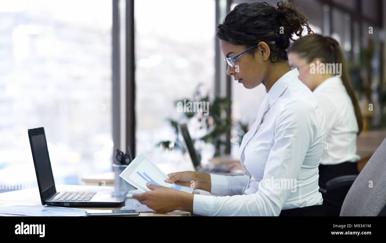 Infographics diagrams hi-res stock photography and images - Alamy