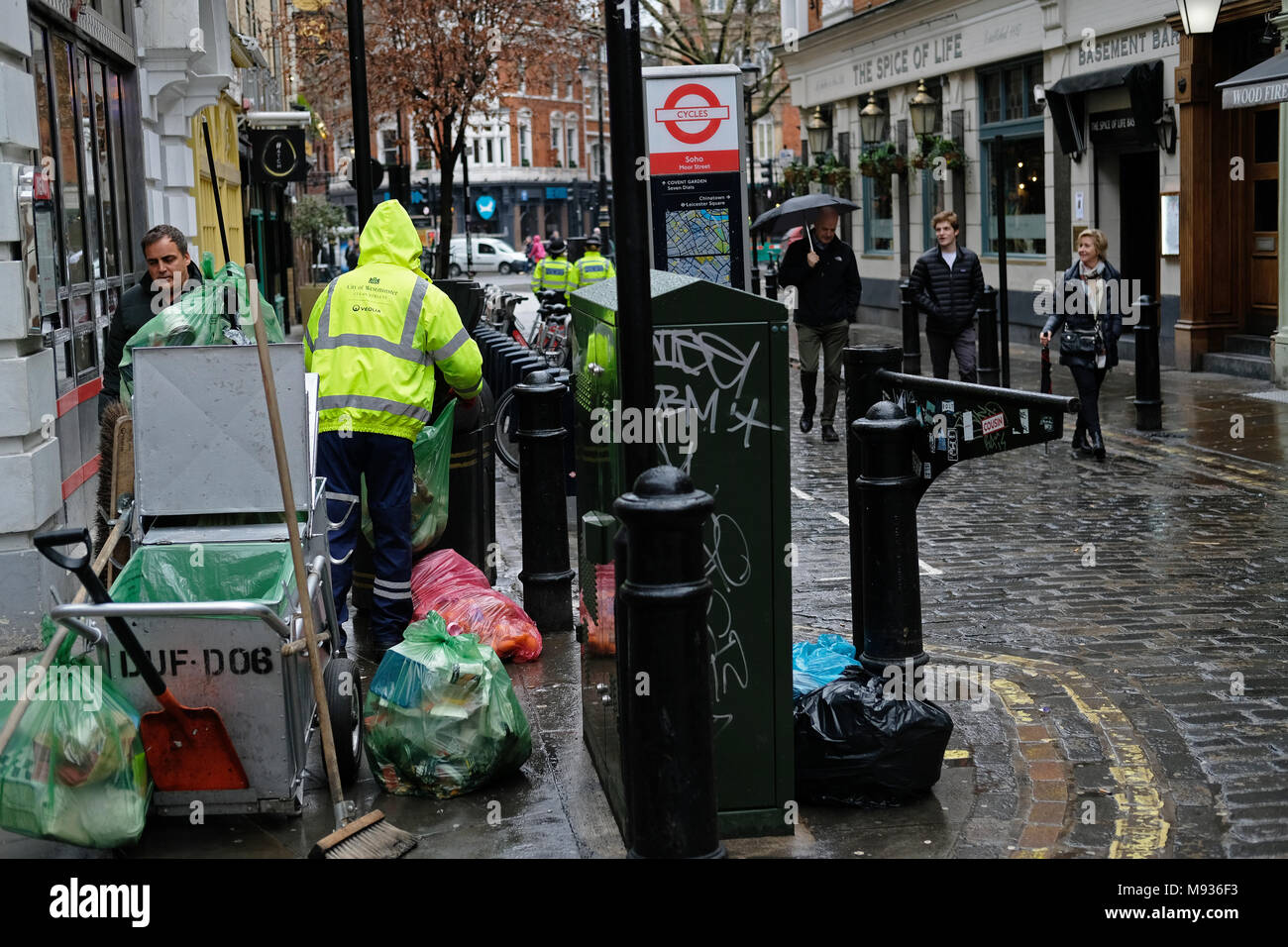 Old compton street london soho hi-res stock photography and images - Alamy
