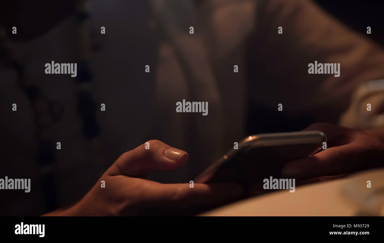 Addiction everyday life hi-res stock photography and images - Alamy