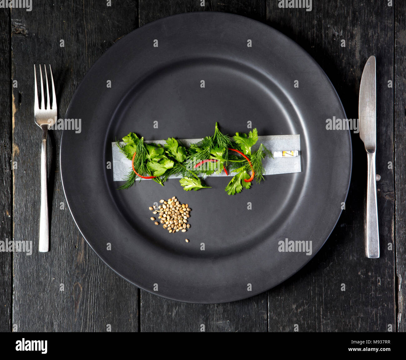 Hemp plate hi-res stock photography and images - Alamy