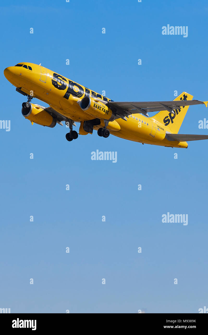 Spirit Airlines, Airbus A319 Jet Airliner, In Bright Yellow Colours ...