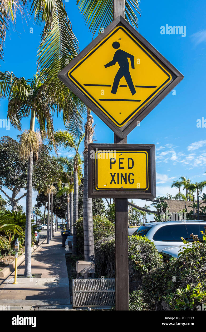 Yellow pedestrian crossing hi-res stock photography and images - Alamy