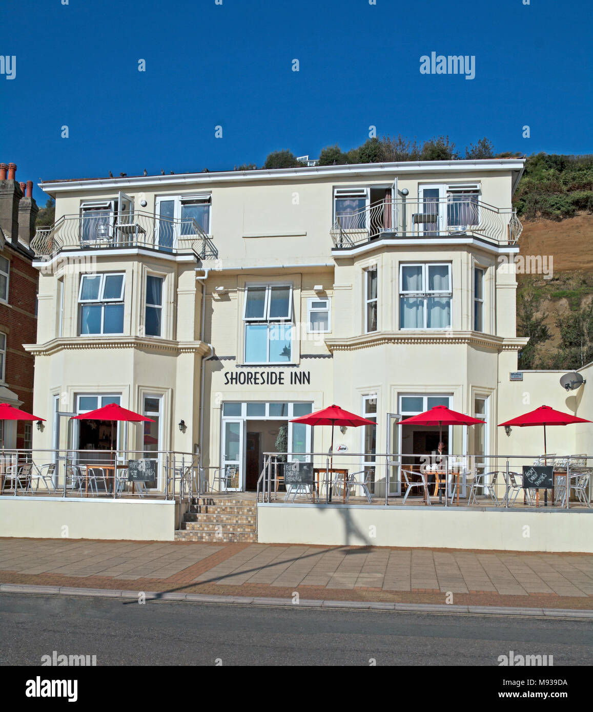 Shanklin isle of wight esplanade hi-res stock photography and images ...