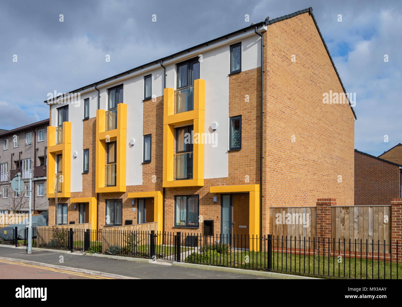 Modern house houses hi-res stock photography and images - Alamy