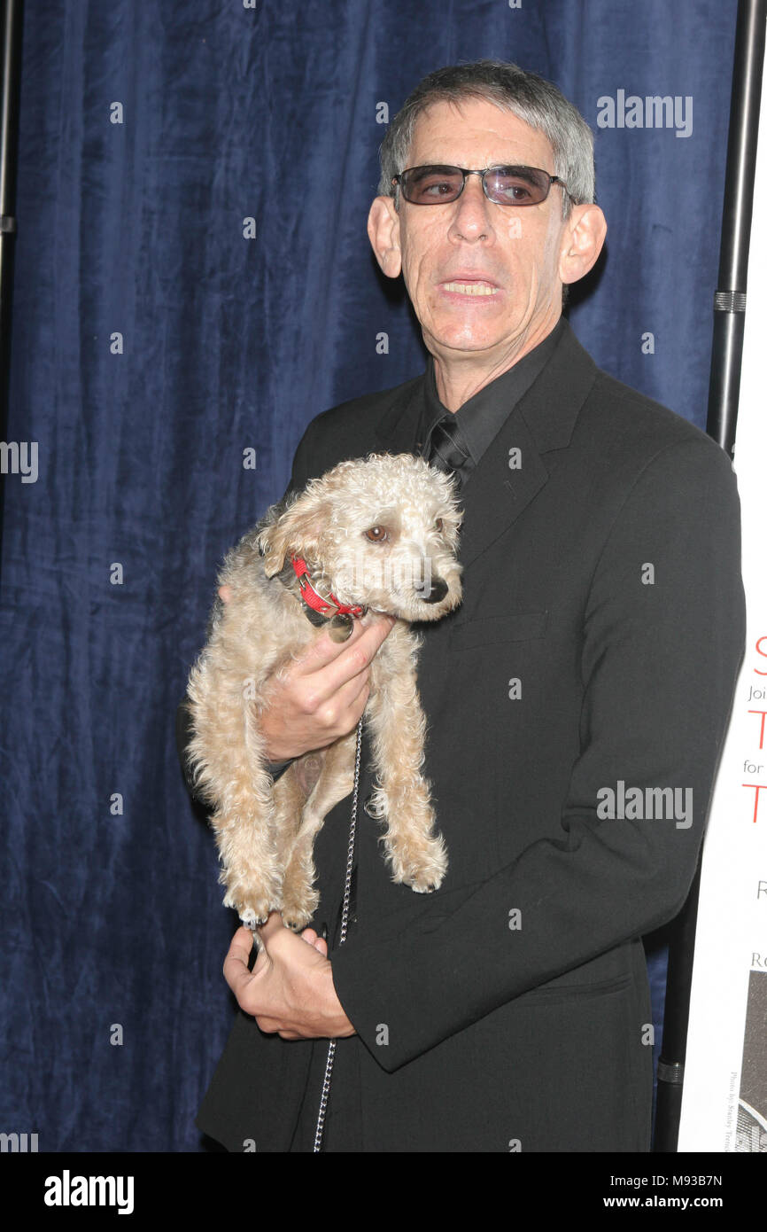 Richard belzer film hi-res stock photography and images - Alamy