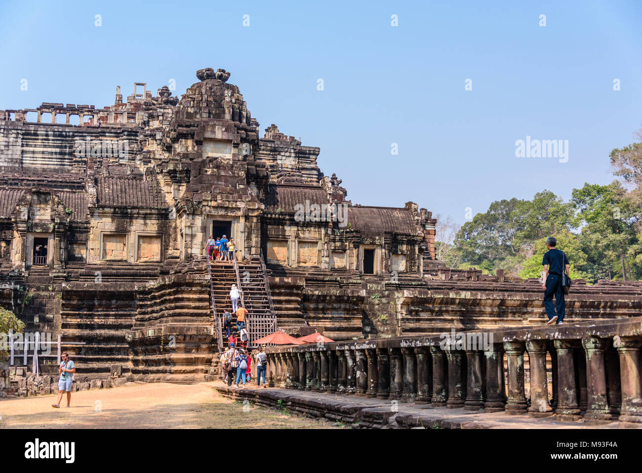 Angkor temples causeway hi-res stock photography and images - Alamy