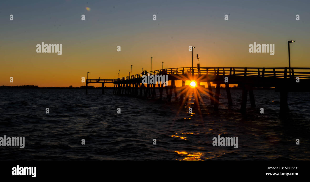 Sunset view from under the John Ringling causeway bridge in Sarasota ...